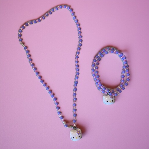 Hello Kitty | Jewelry | Vintage Sanrio Hello Kitty Stretchy Necklace ...